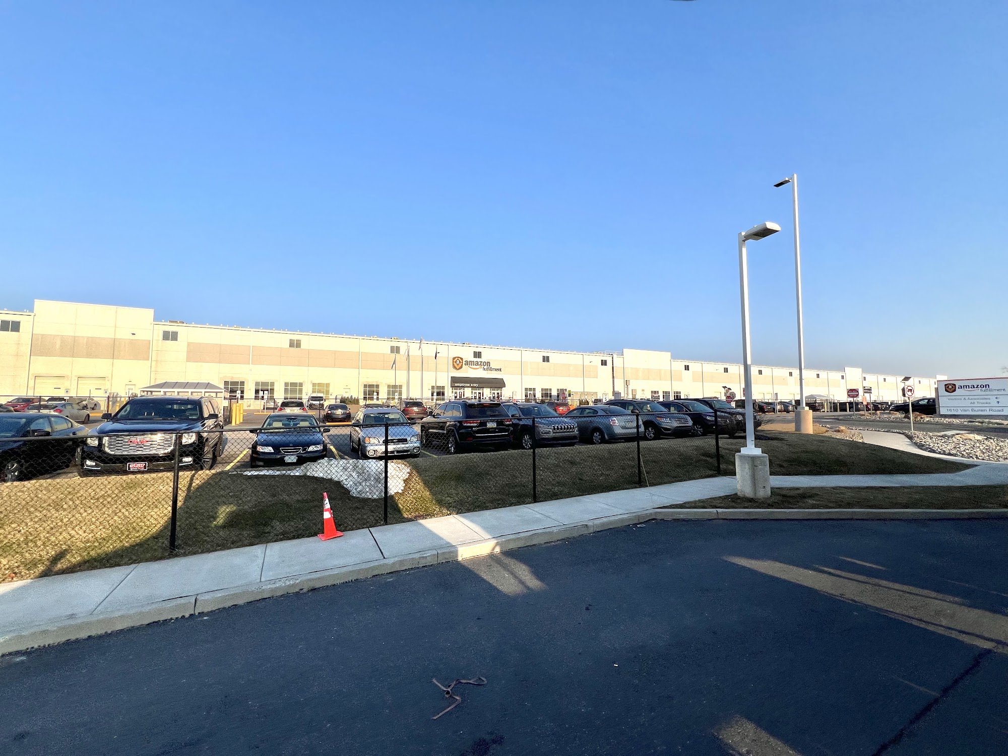 ABE4 AMAZON FULFILLMENT CENTER - Easton PA - Hours, Directions, Reviews ...