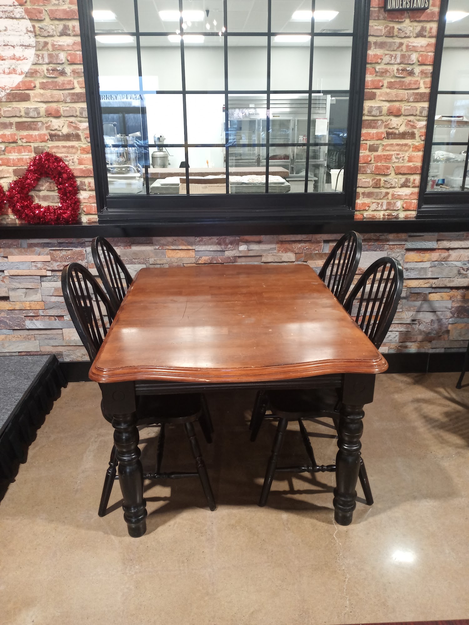 DUNMORE CANDY KITCHEN - Moosic PA - Hours, Directions, Reviews - Loc8NearMe