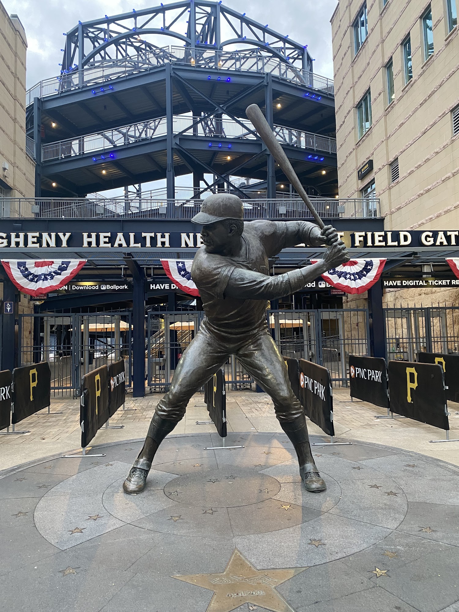PITTSBURGH PIRATES TEAM STORE - Pittsburgh PA - Hours, Directions ...