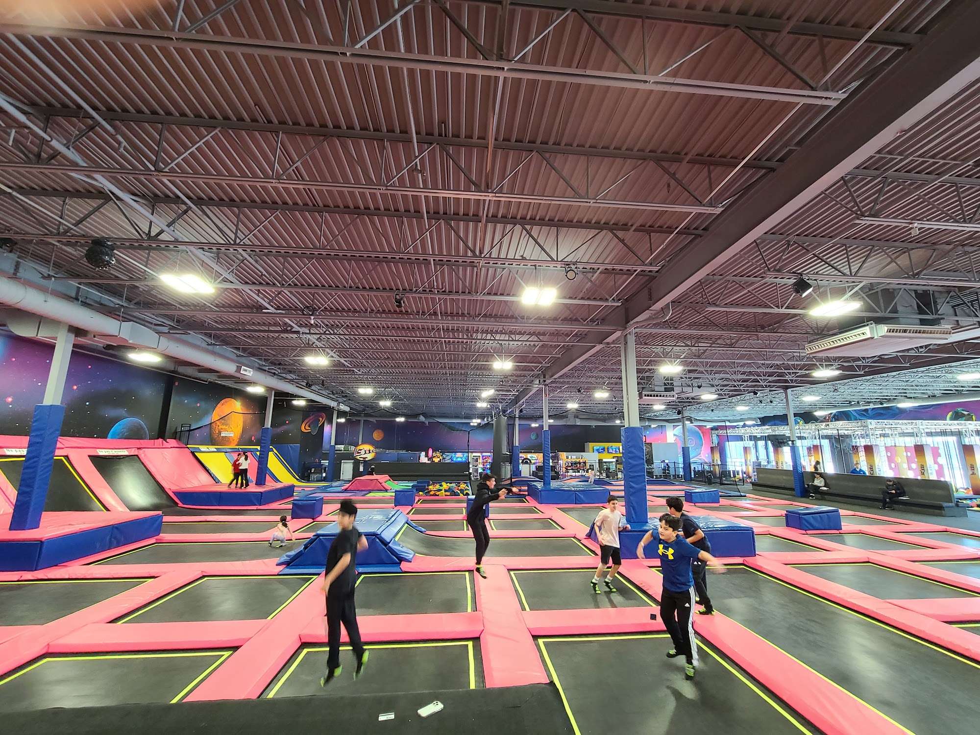 ISAUTE MONTREAL (KIRKLAND) - Kirkland QC - Hours, Directions, Reviews ...