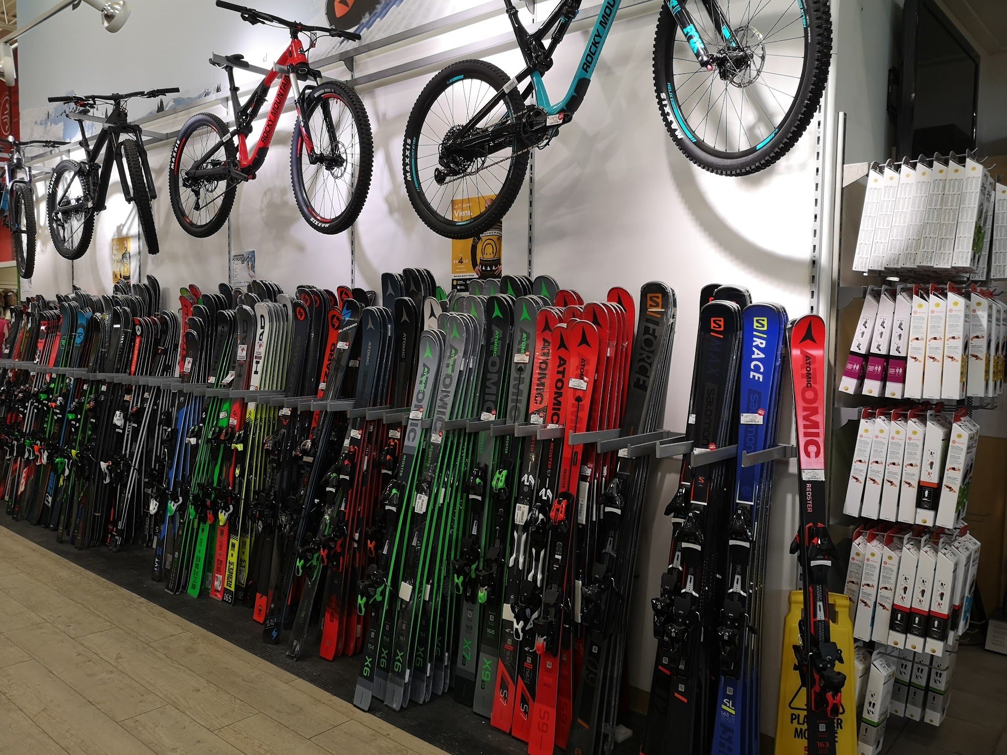 OBERSON - Laval QC - Hours, Directions, Reviews - Loc8NearMe