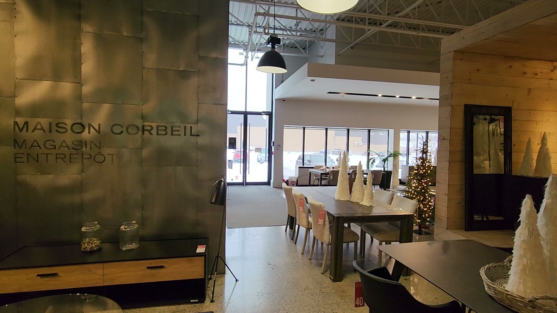 MAISON CORBEIL MAGASIN ENTREPÔT - Laval QC - Hours, Directions, Reviews - Loc8NearMe
