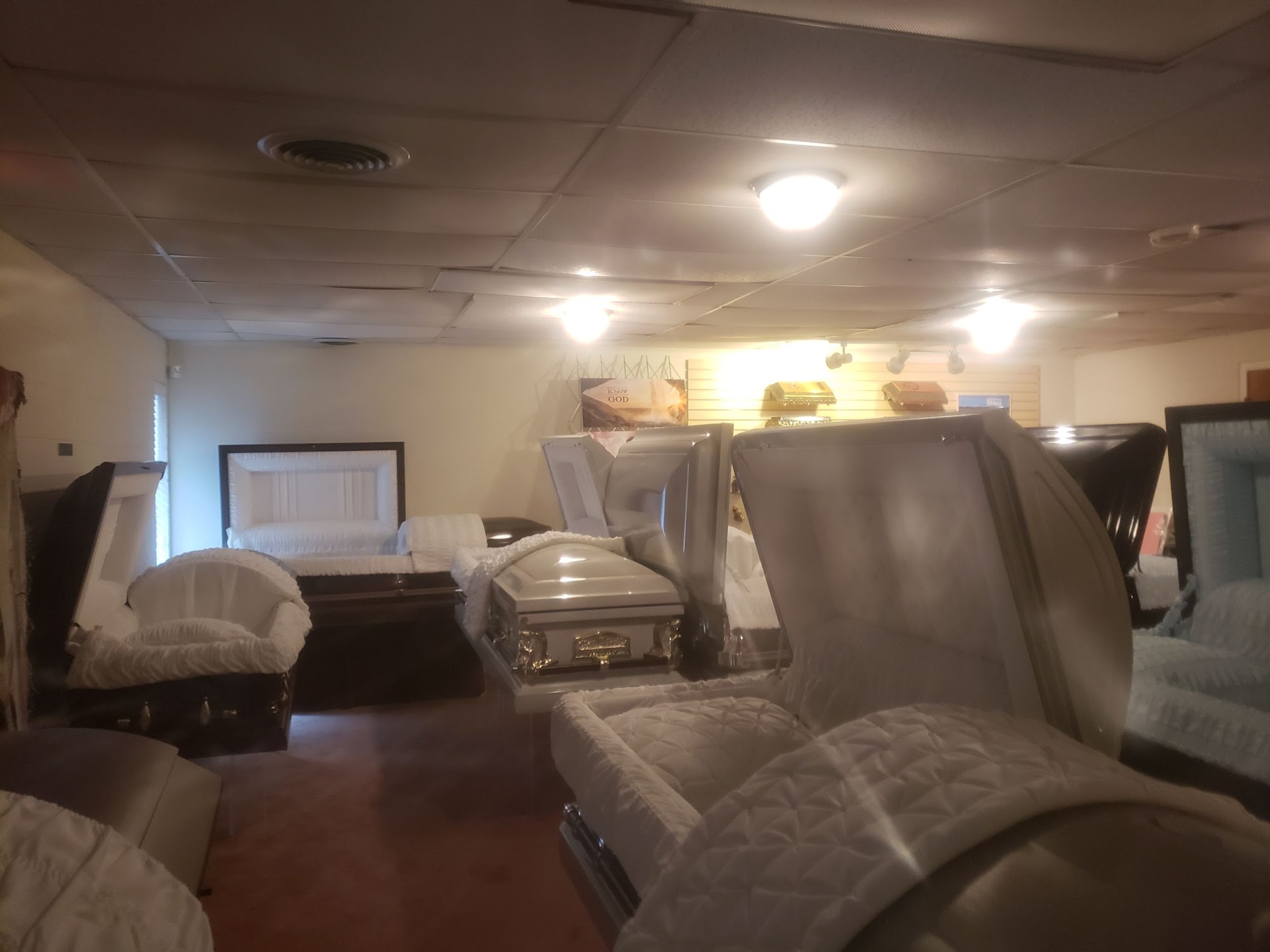 SANDERS-THOMPSON MORTUARY - Clinton SC - Hours, Directions, Reviews ...