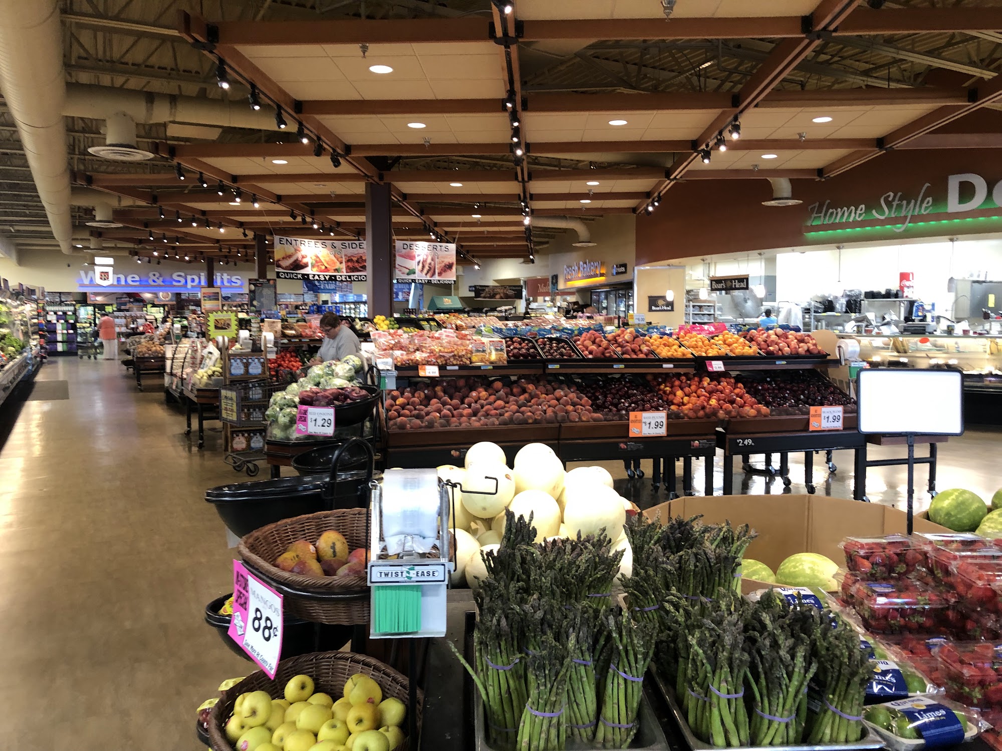 COUNTY FAIR FOOD STORE - Mitchell SD - Hours, Directions, Reviews ...