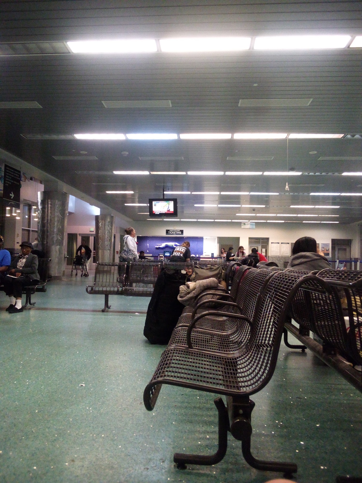 GREYHOUND BUS STATION - Memphis TN - Hours, Directions, Reviews ...