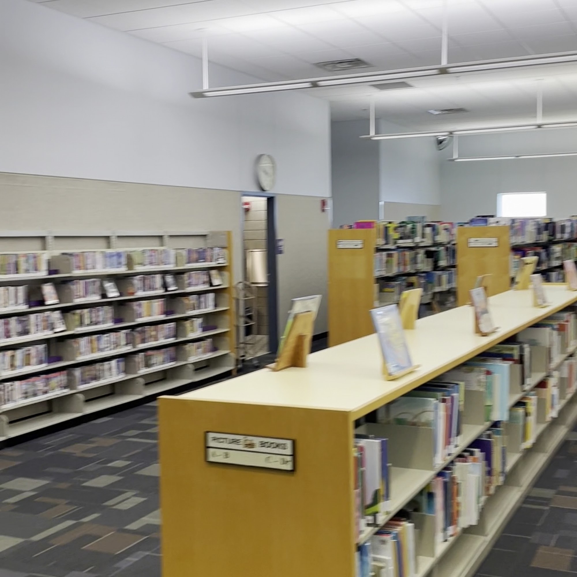 CARROLLTON PUBLIC LIBRARY AT HEBRON AND JOSEY - Carrollton TX - Hours ...