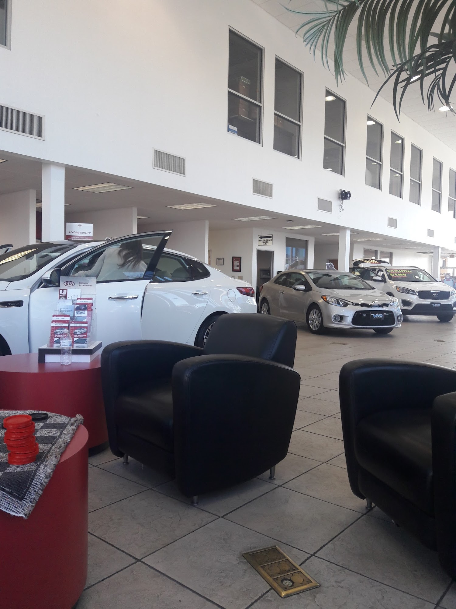 VIVA AUTO GROUP - El Paso TX - Hours, Directions, Reviews - Loc8NearMe
