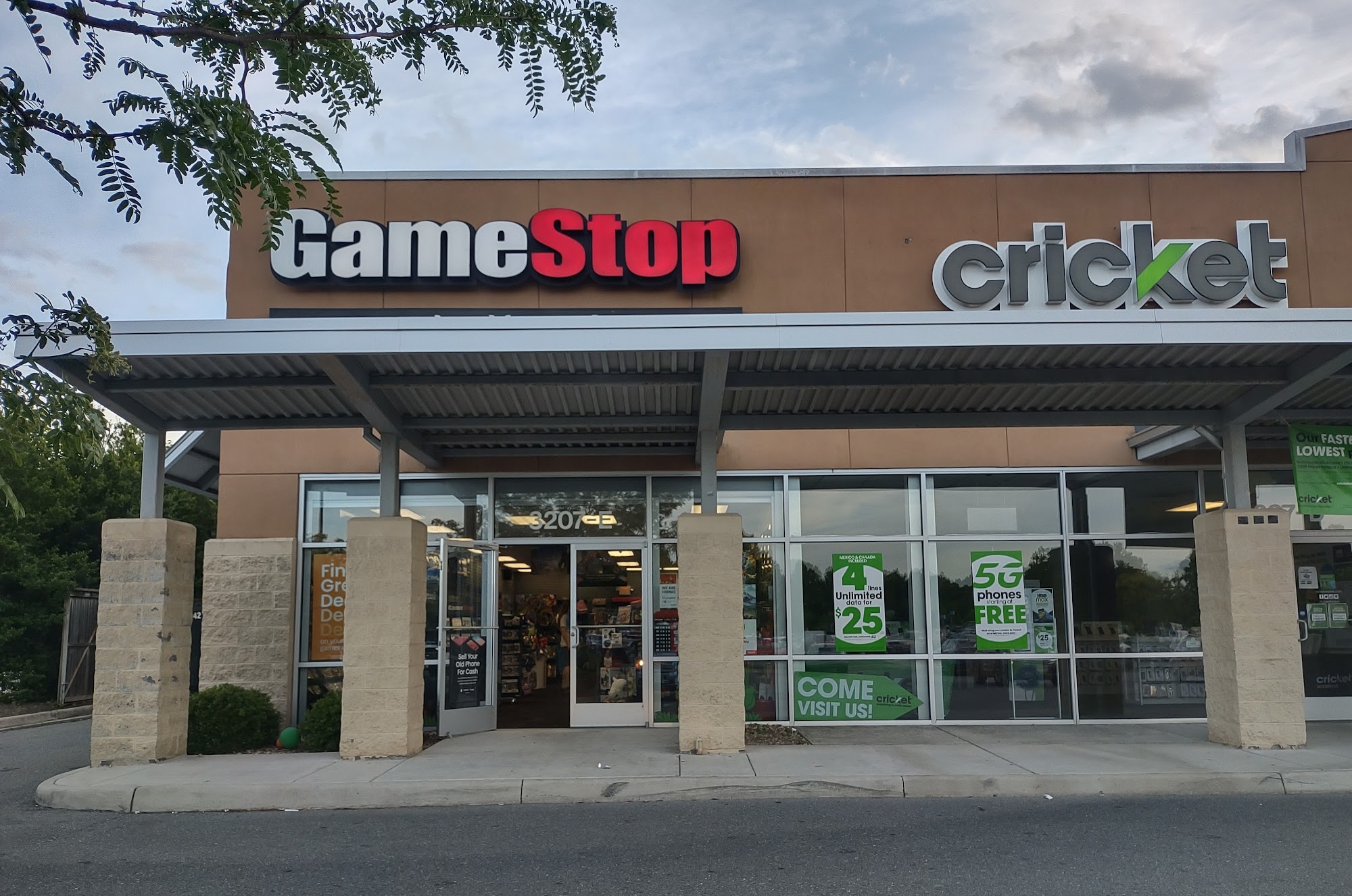 GAMESTOP - 3207 Forest Brook Rd E, Lynchburg VA - Hours, Directions ...
