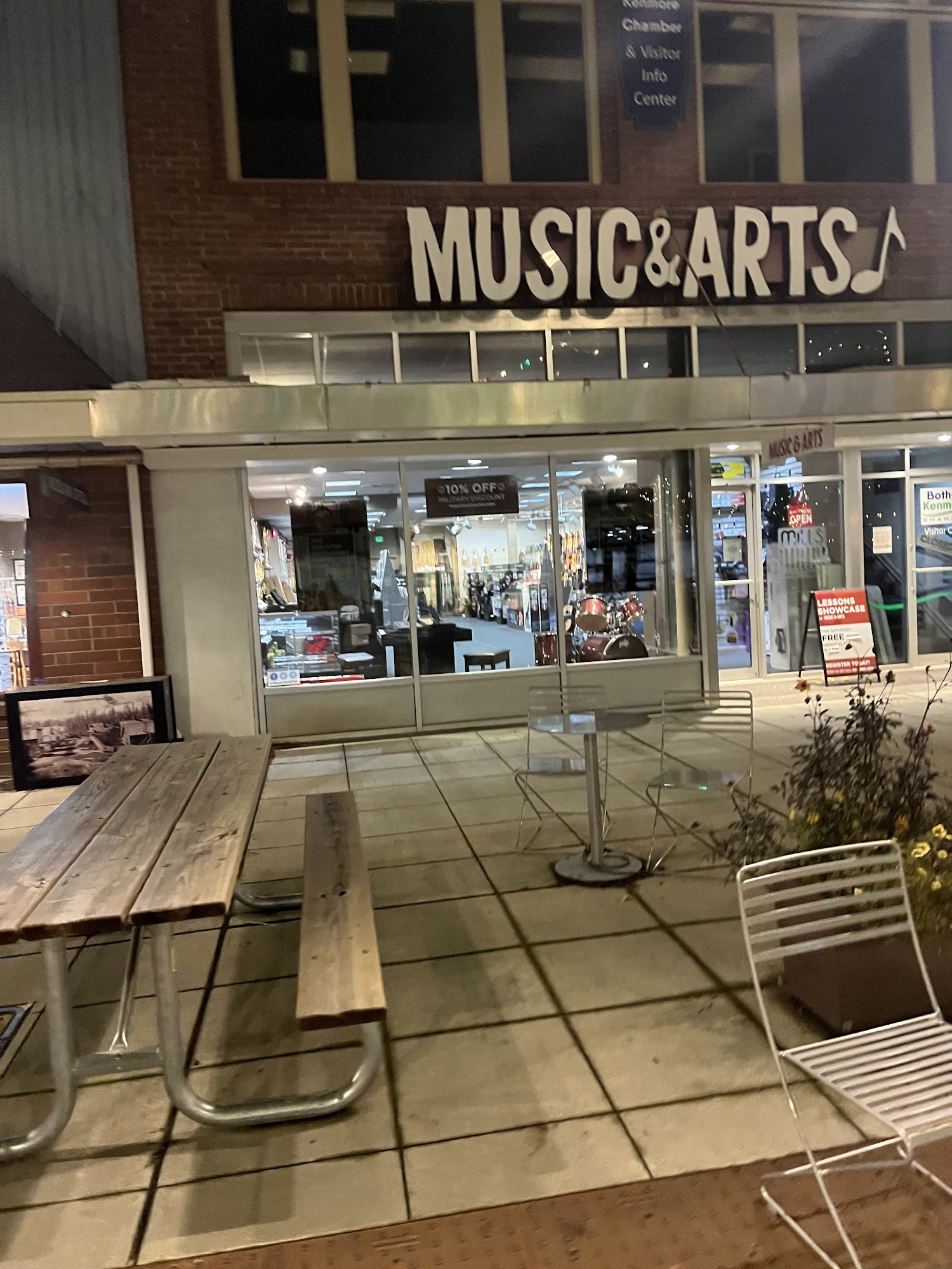 MUSIC & ARTS - 10120 Main St, Bothell WA - Hours, Directions, Reviews ...