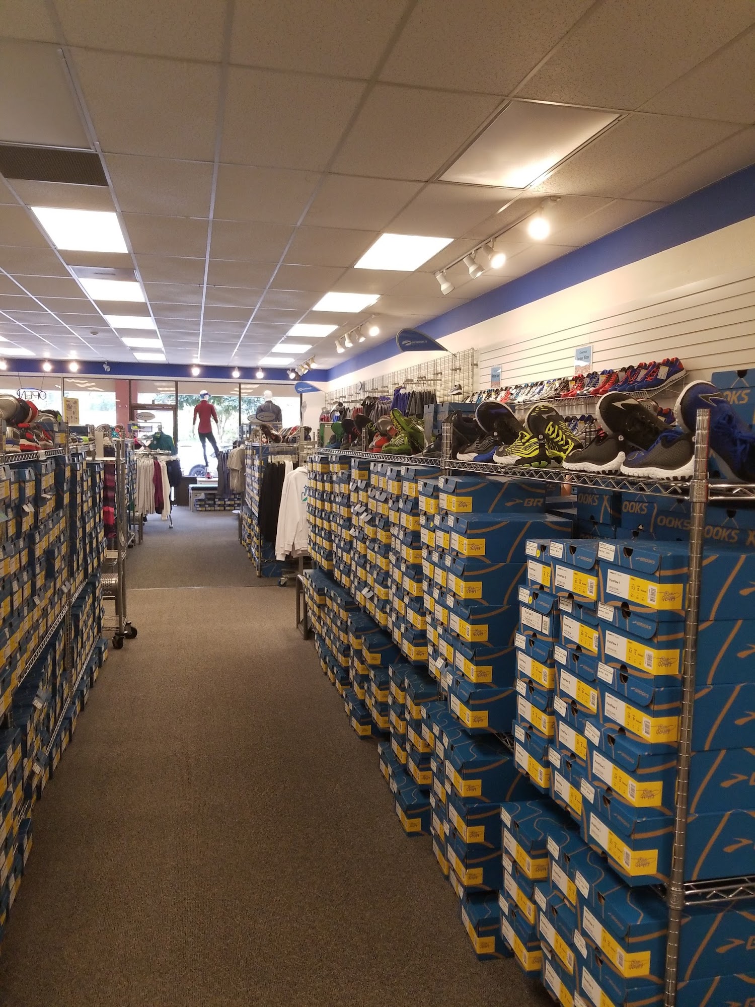BROOKS SPORTS OUTLET - Bothell WA - Hours, Directions, Reviews - Loc8NearMe