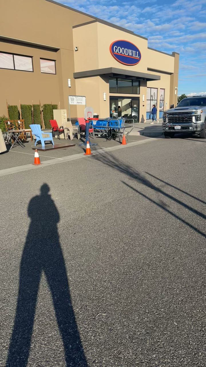 GOODWILL - 345 S Columbia Center Blvd, Kennewick WA - Hours, Directions ...