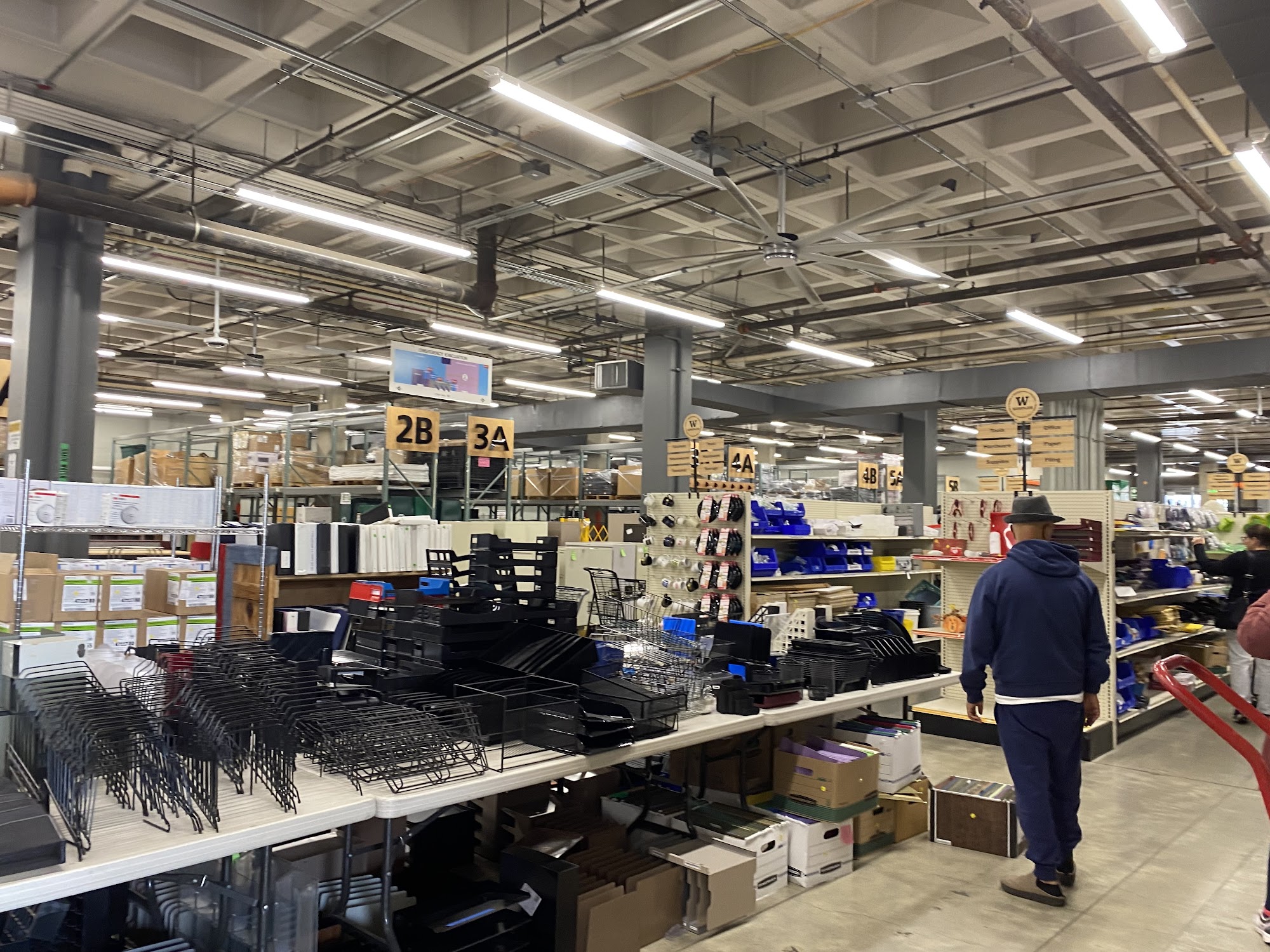 UNIVERSITY OF WASHINGTON SURPLUS STORE - Seattle WA - Hours, Directions ...