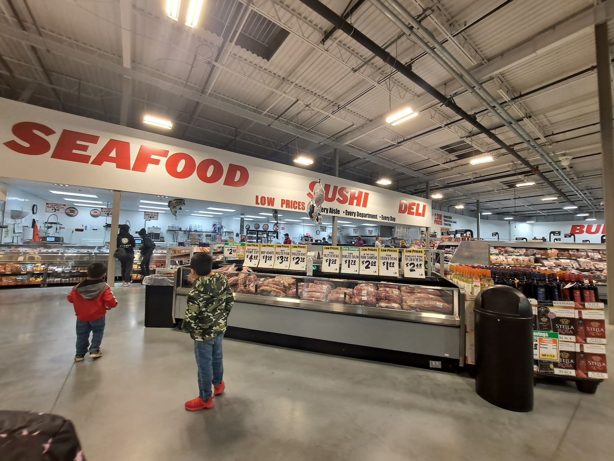 WINCO - SILVERDALE, KITSAP MALL - 10315 Silverdale Way NW, Silverdale ...