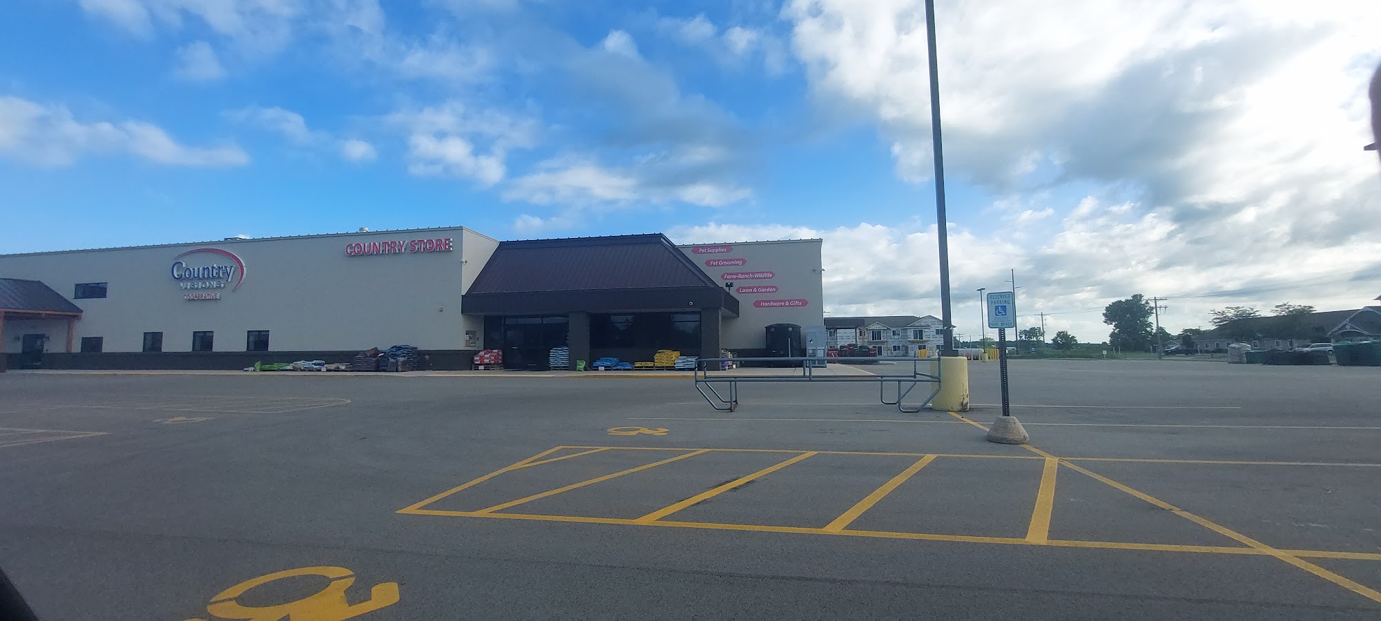 COUNTRY VISIONS COOPERATIVE - MAIN OFFICE - Brillion WI - Hours ...