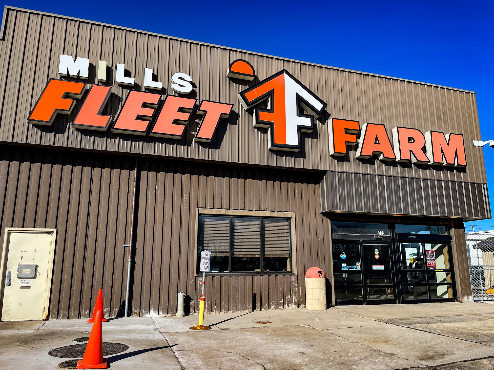 FLEET FARM AUTO SERVICE CENTER - Green Bay WI - Hours, Directions ...