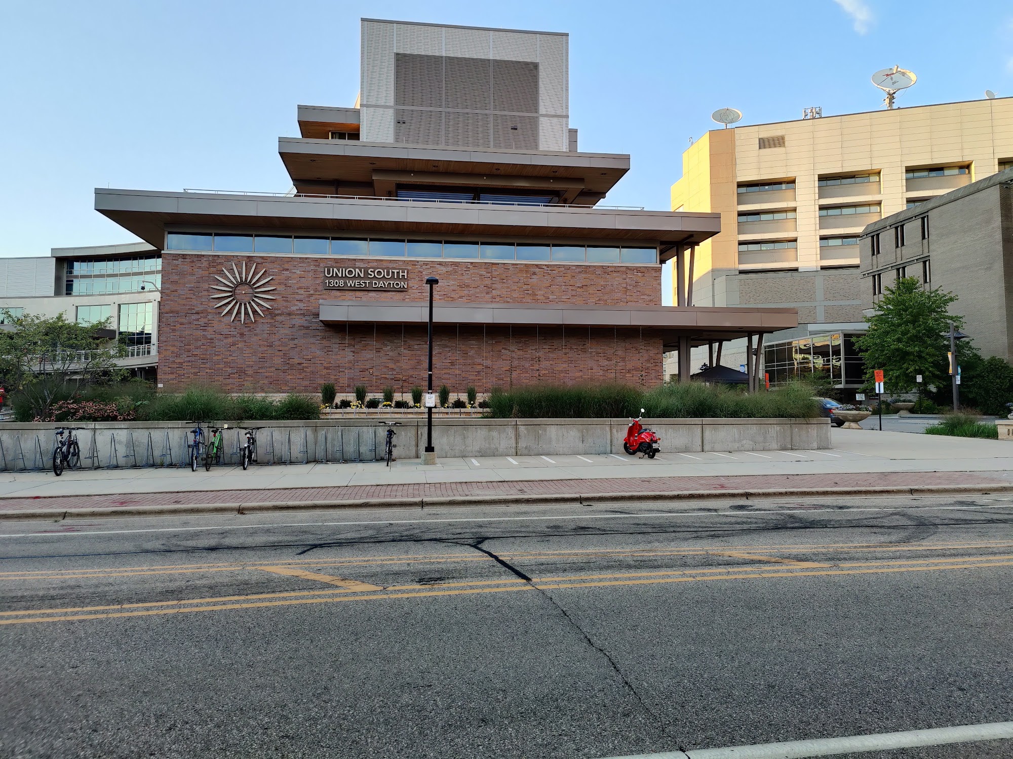 UNION SOUTH - Madison WI - Hours, Directions, Reviews - Loc8NearMe