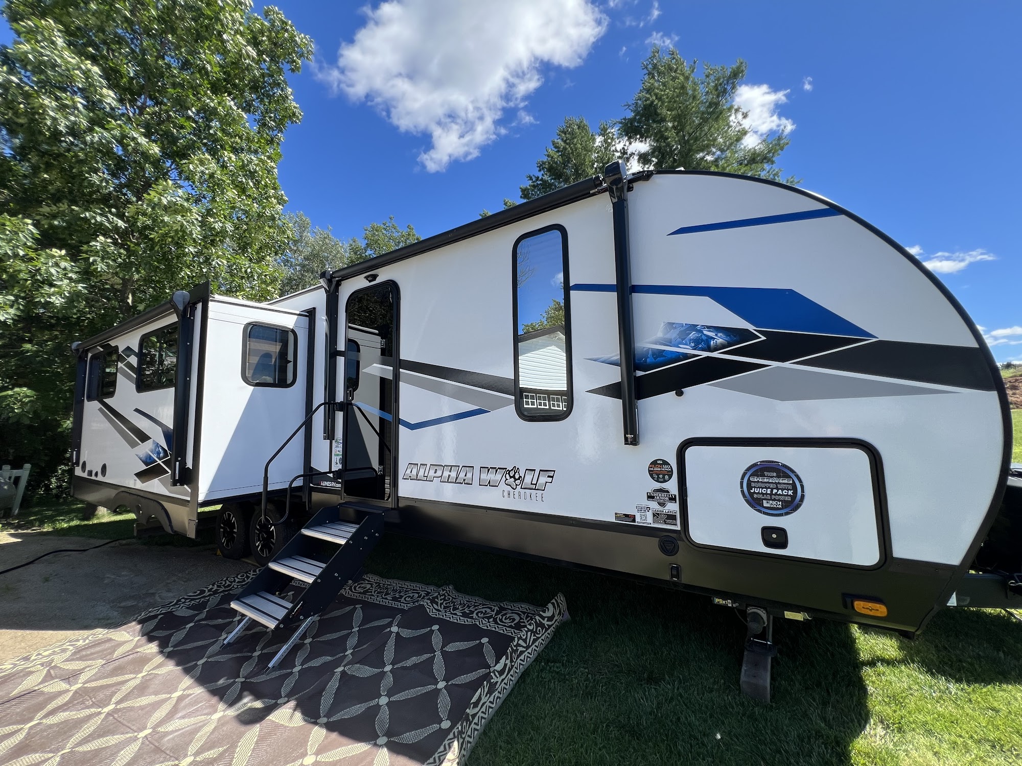 KUNES FOX VALLEY RV - Neenah WI - Hours, Directions, Reviews - Loc8NearMe